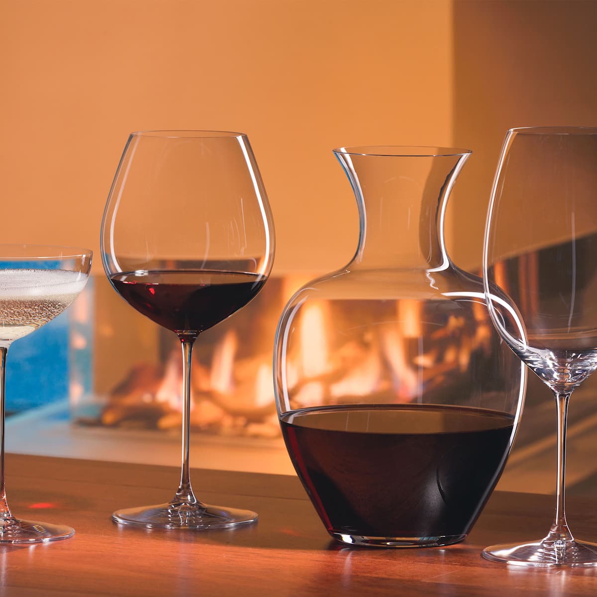 Medium Bodied Red/ Old World Pinot Noir Wine Glasses – Better with Age